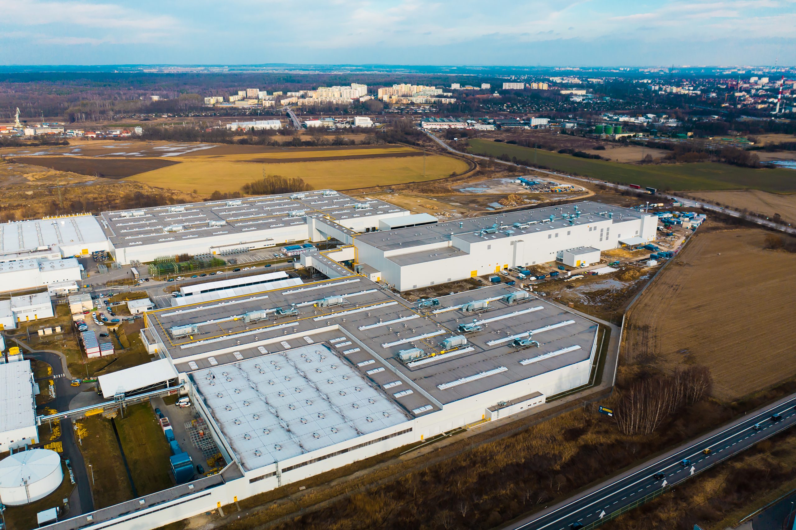 Stellantis eröffnet gemeinsam mit GlobalLogic ein Software-Hub in Polen ...